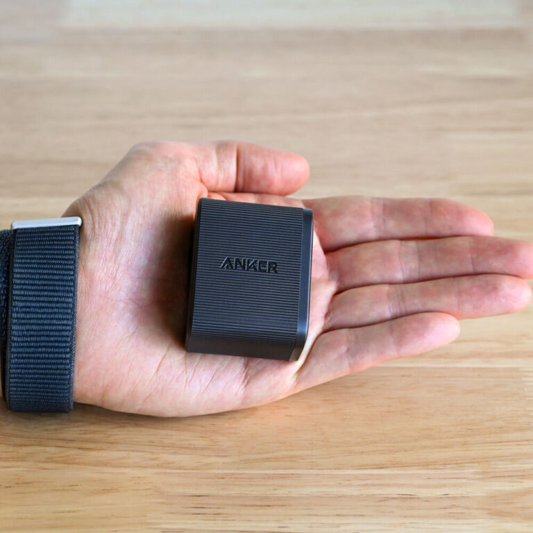 Anker Nano Charger (70W, 3 Ports)をレビュー！アンカーから最小の3ポート70W充電器が出た | マクリン